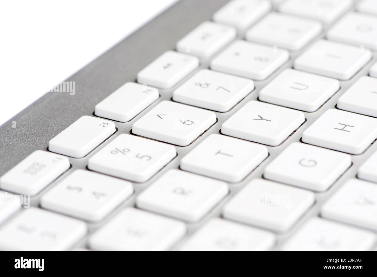 Apple mac white Keyboard focused on the number 6 Stock Photo - Alamy