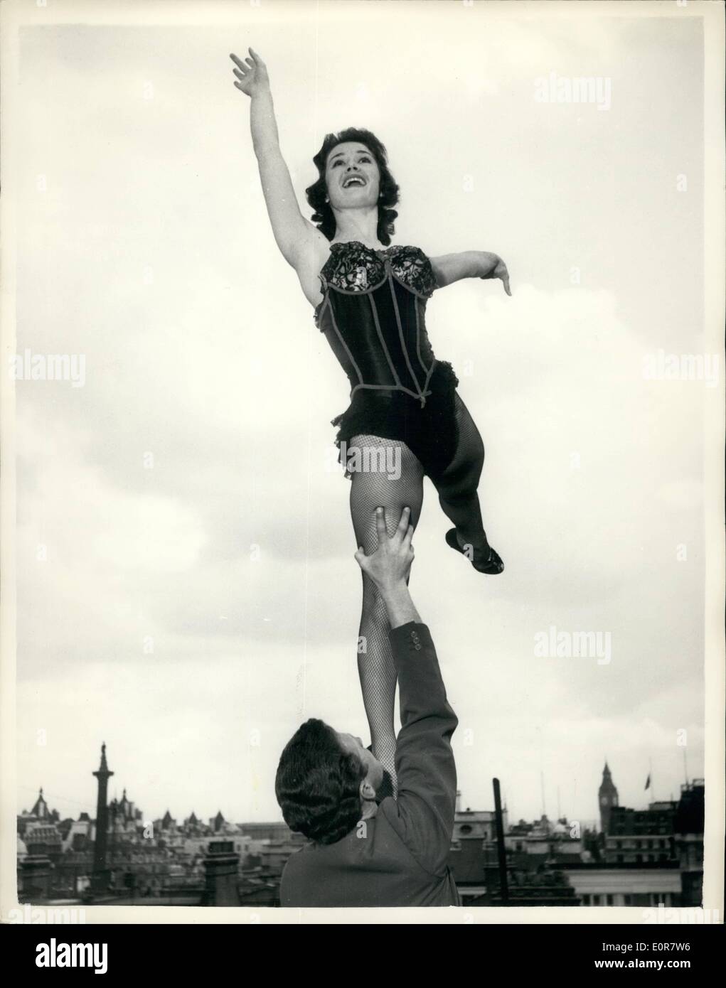 Dancers fell hi-res stock photography and images - Alamy