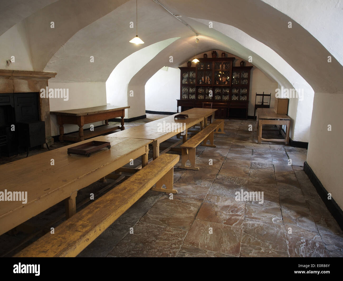 Servants dining hall hi-res stock photography and images - Alamy