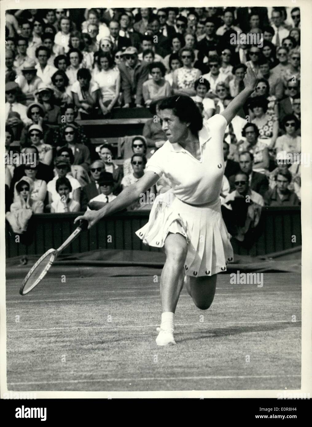 Jul 07 1958 womena a hi-res stock photography and images - Alamy