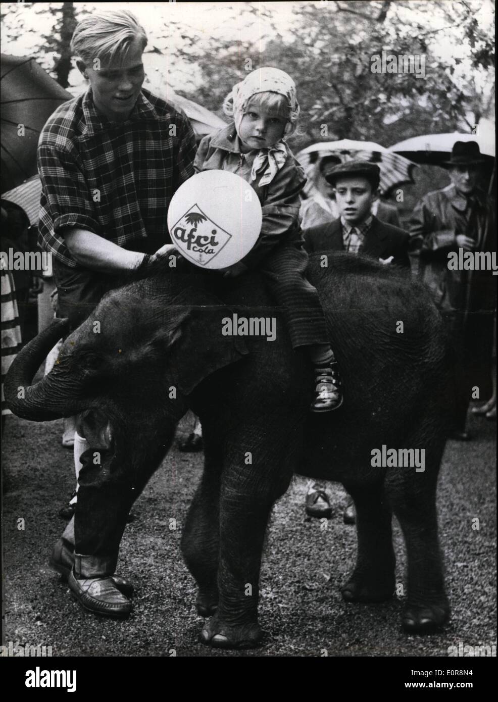 Find by name hi-res stock photography and images - Alamy