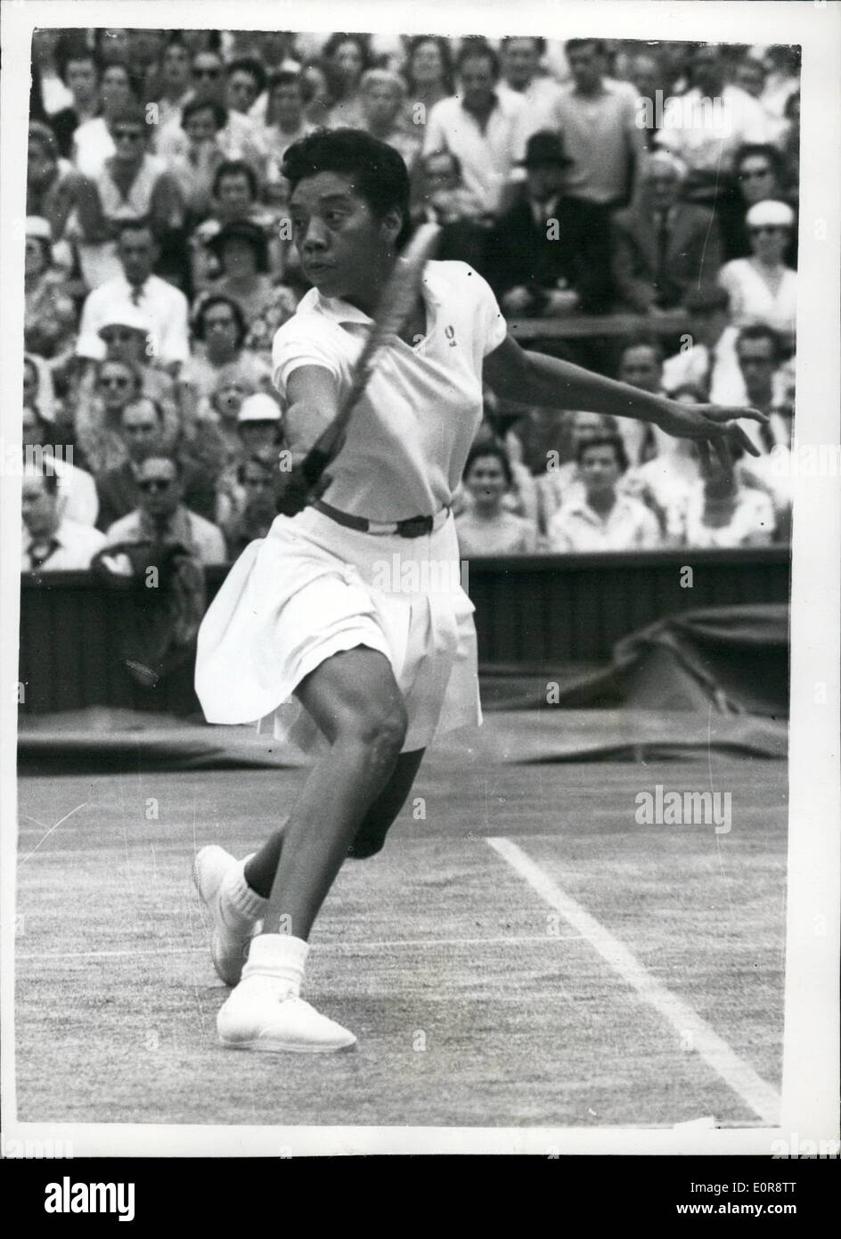 Jul. 07, 1958 - Women's Singles Semi-Final at Wimbledon. Ann Haydon V ...
