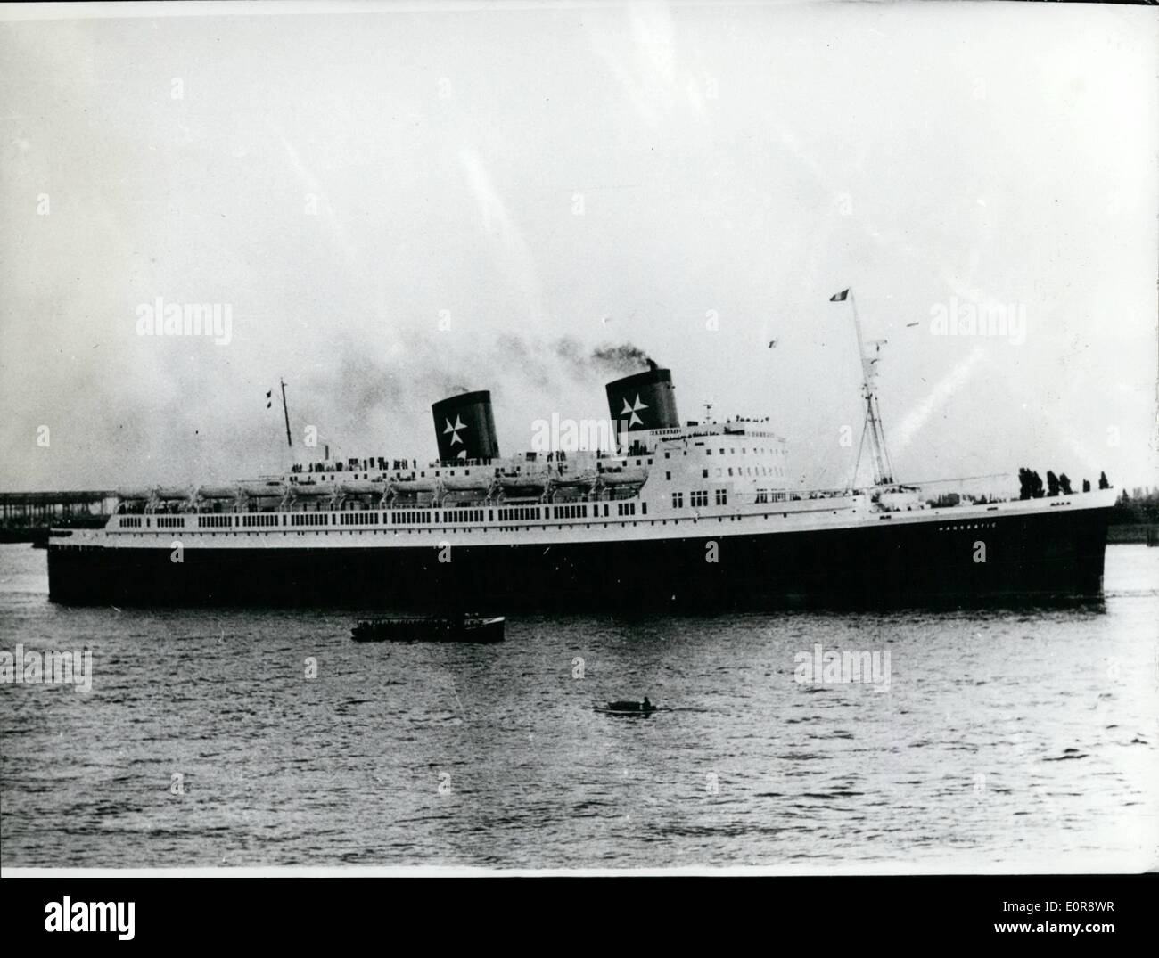 Jul. 07, 1958 - Virgin-drive of the new liner ''Hanseatic'': On Sunday ...