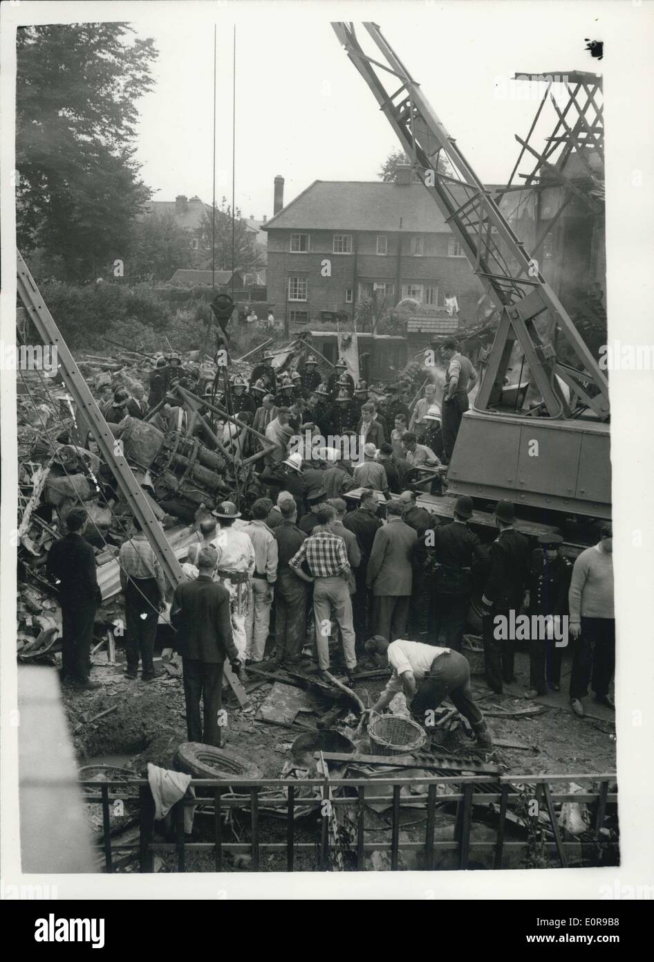 Sep. 02, 1958 - Viking Airliner Crashes On To Houses At Southall. Crane ...