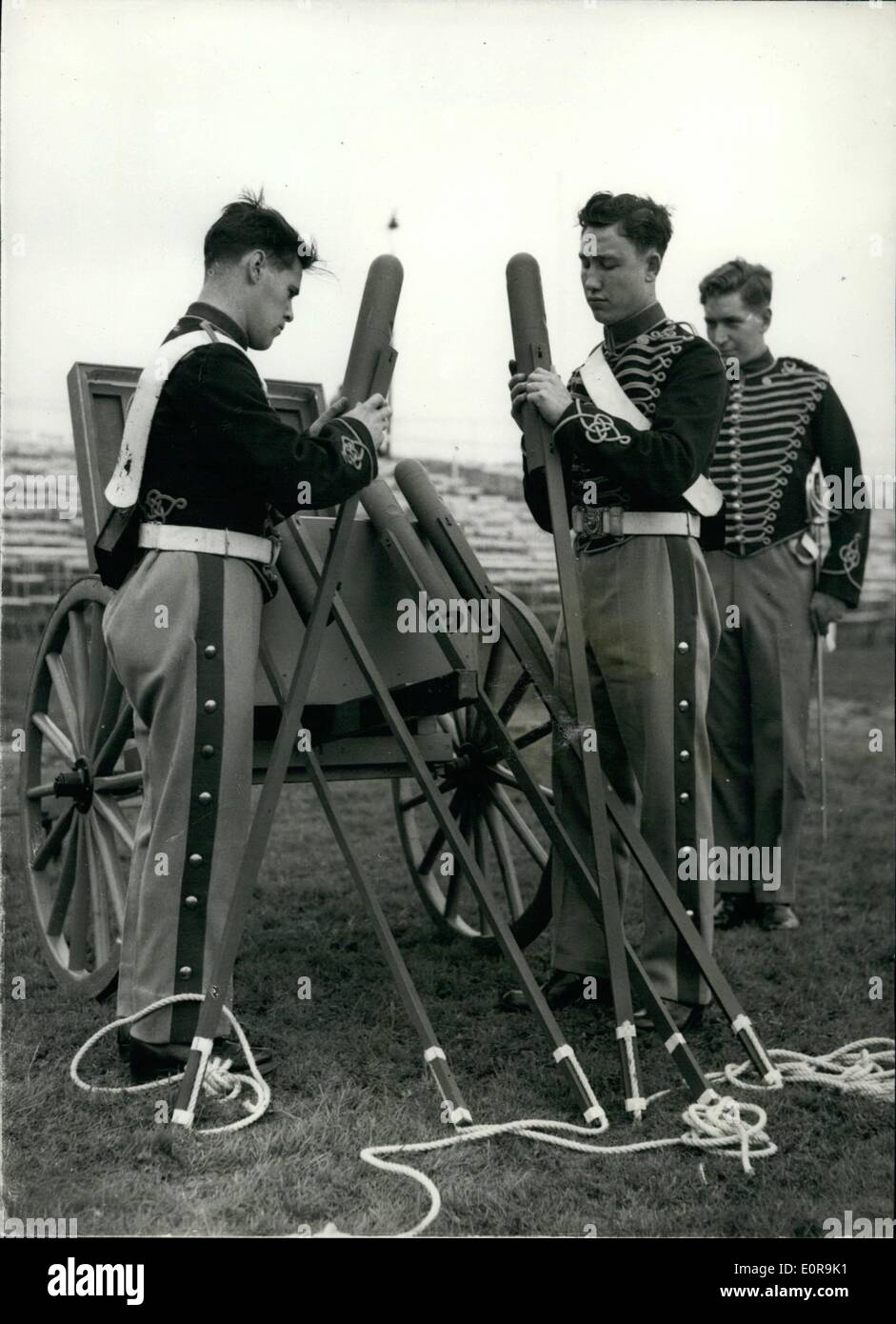 Sep. 09, 1958 - Rehearsal for Wollwich searchlight Tattoo. ''Rockets ...