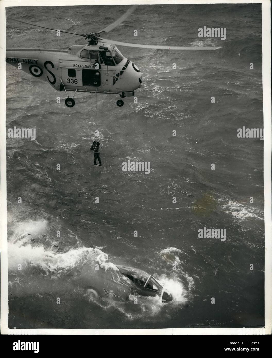 Sep. 09, 1958 - Scimitar aircraft crashes into sea when landing on ...