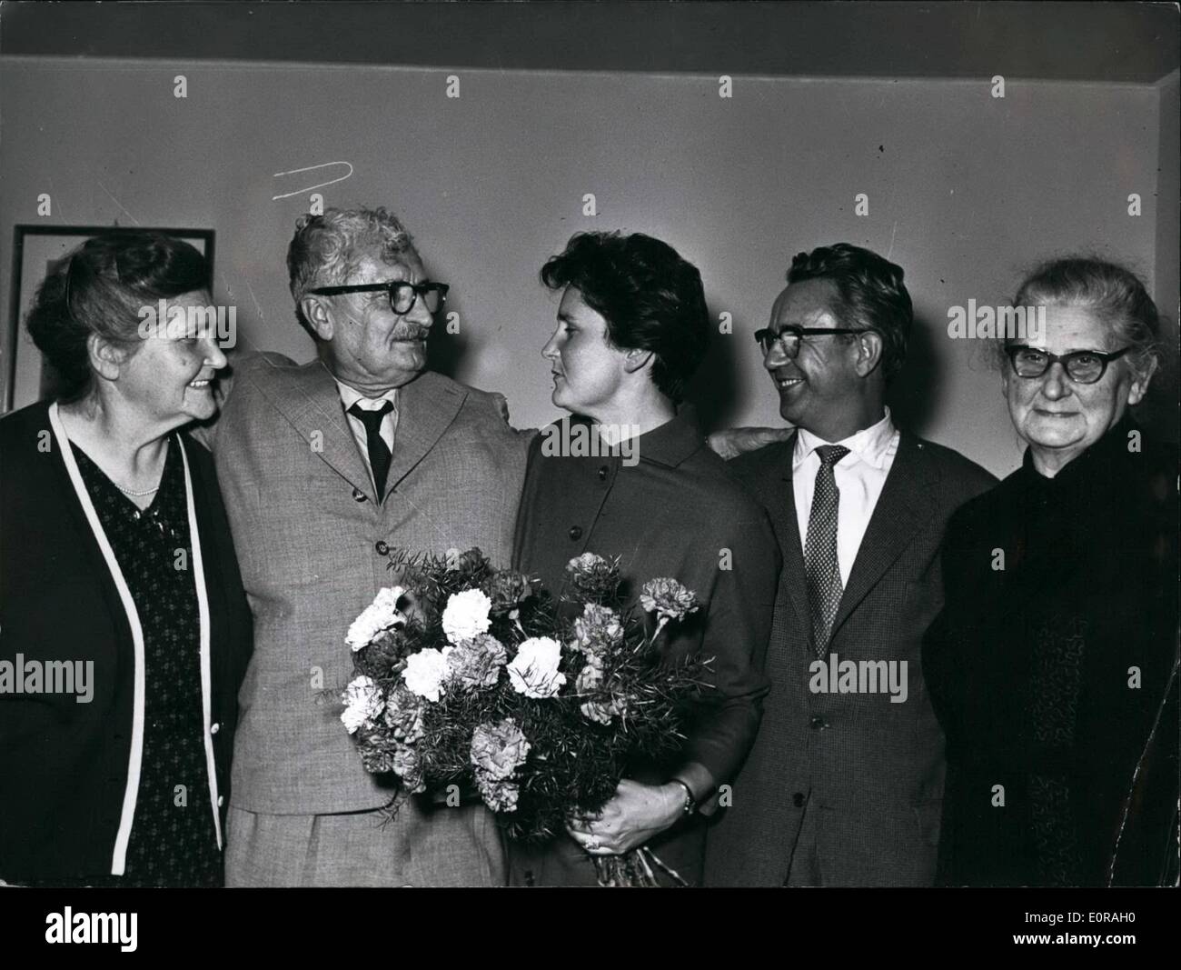 Nov. 11, 1958 - Rocket scientist Oberth returned home. The rocket ...