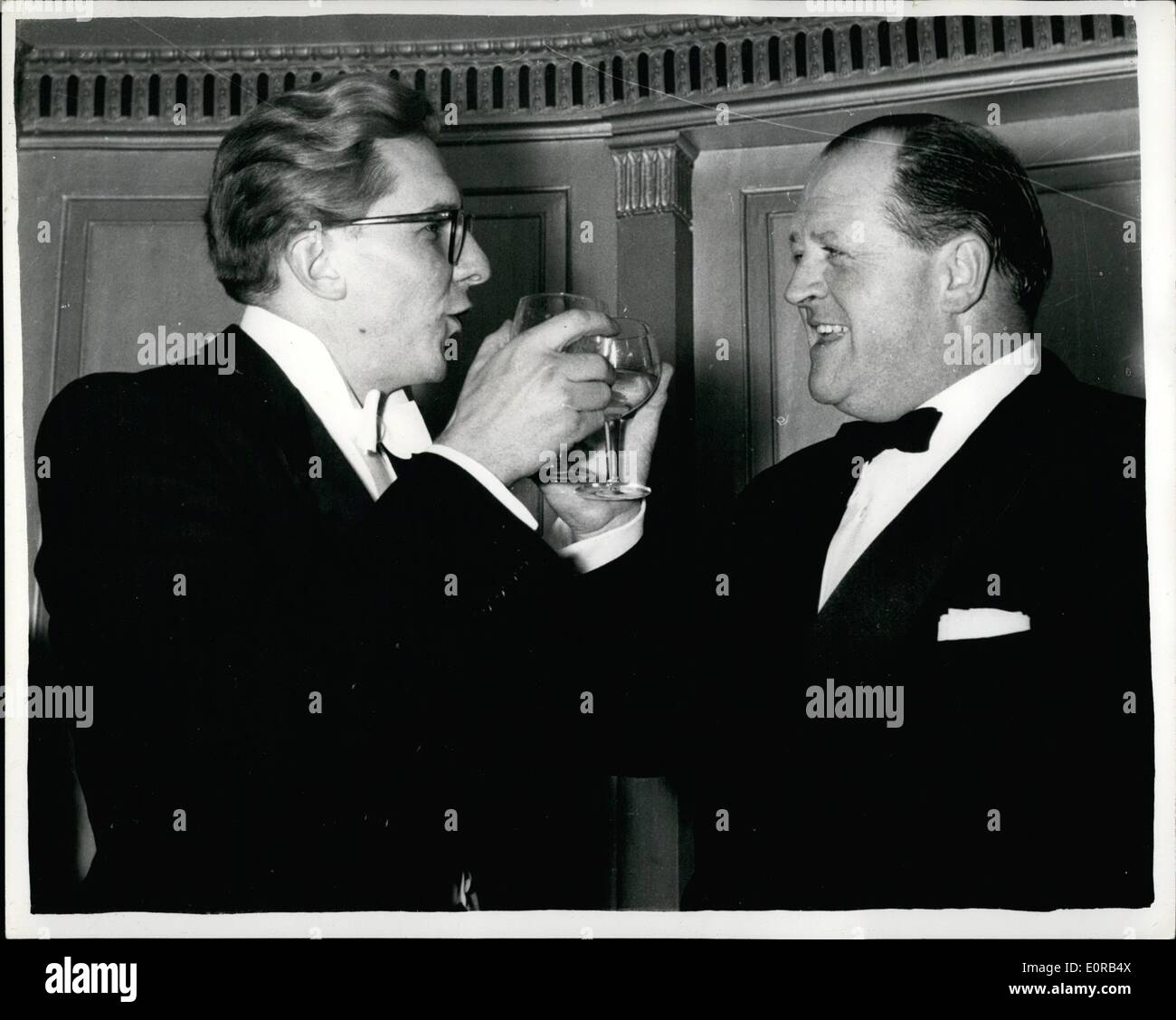 London v a hi-res stock photography and images - Alamy