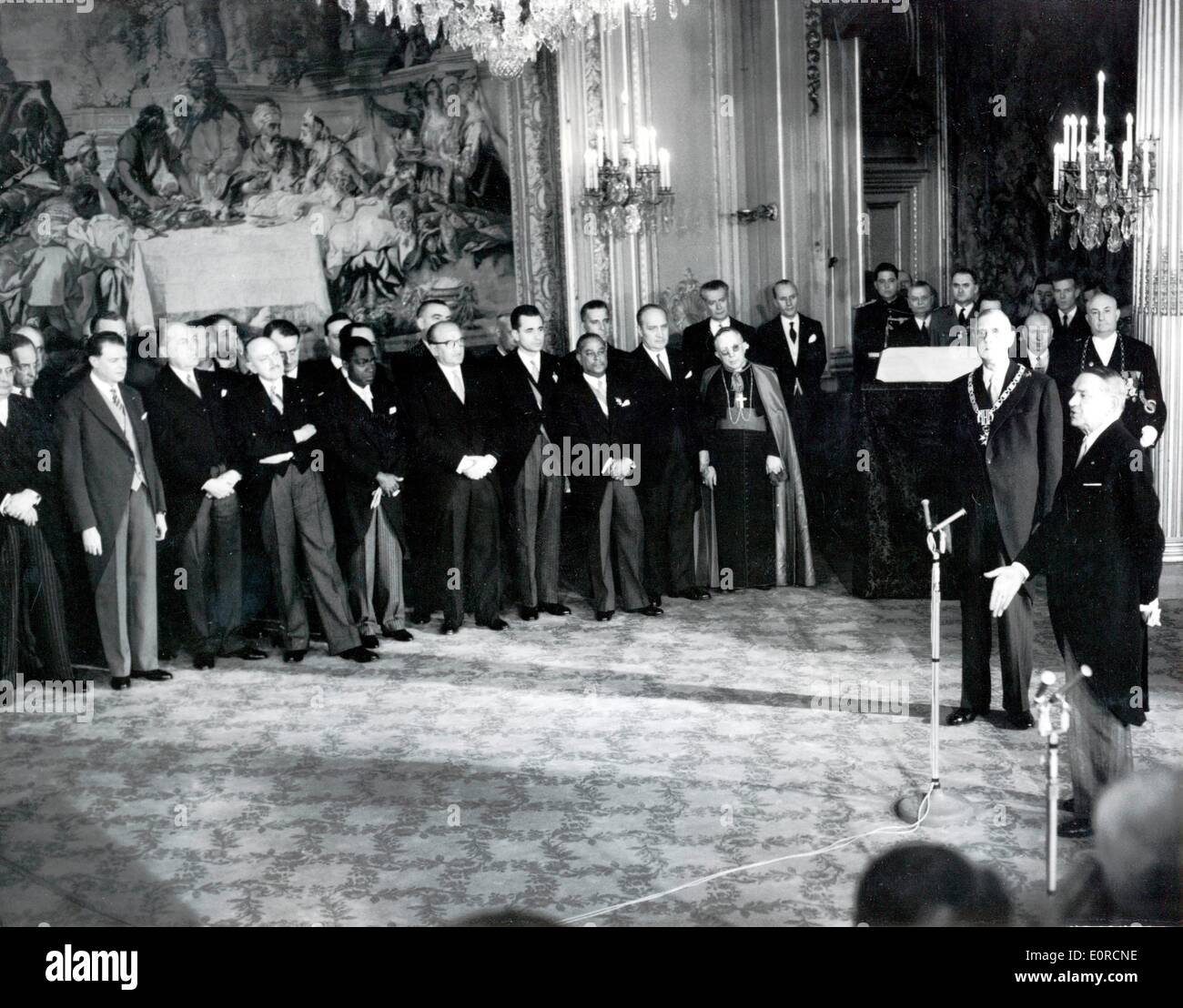 Charles De Gaulle receives presidency from Rene Coty Stock Photo - Alamy