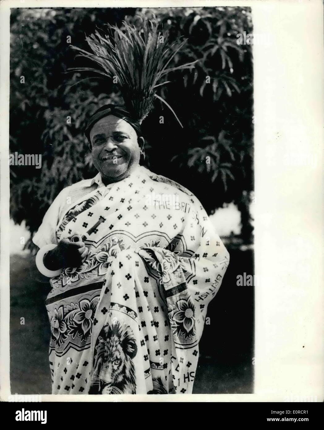 Paramount chief hi-res stock photography and images - Alamy