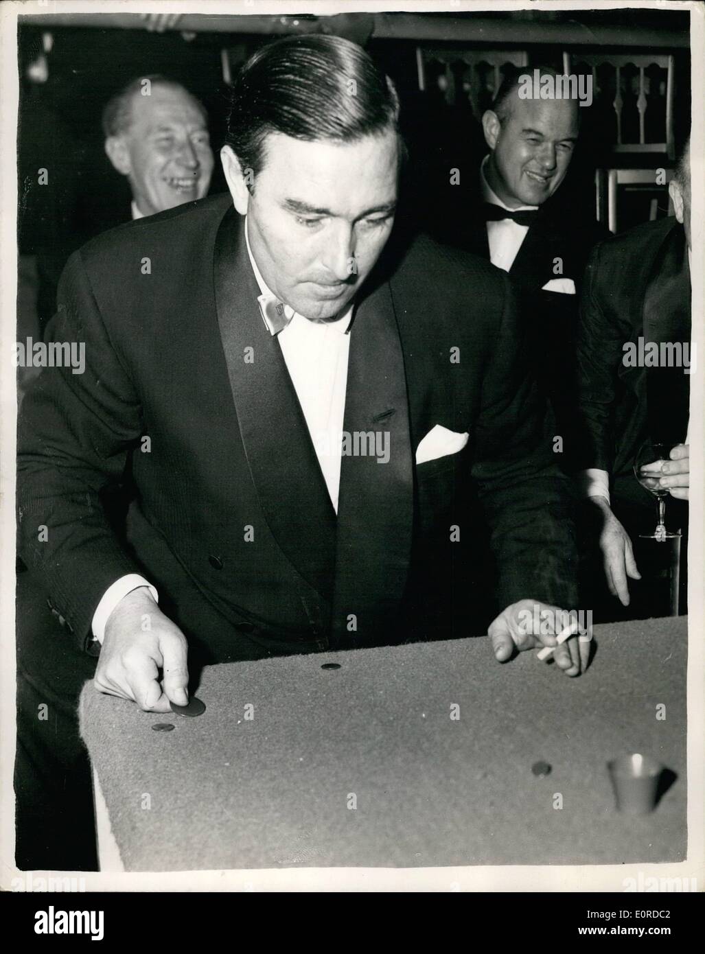 Worlds tiddlywinks championship hi-res stock photography and images - Alamy