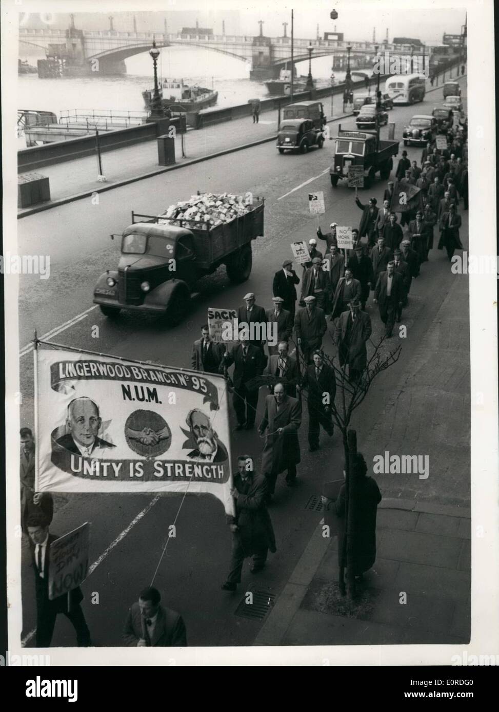 Scottish miners march hi-res stock photography and images - Alamy