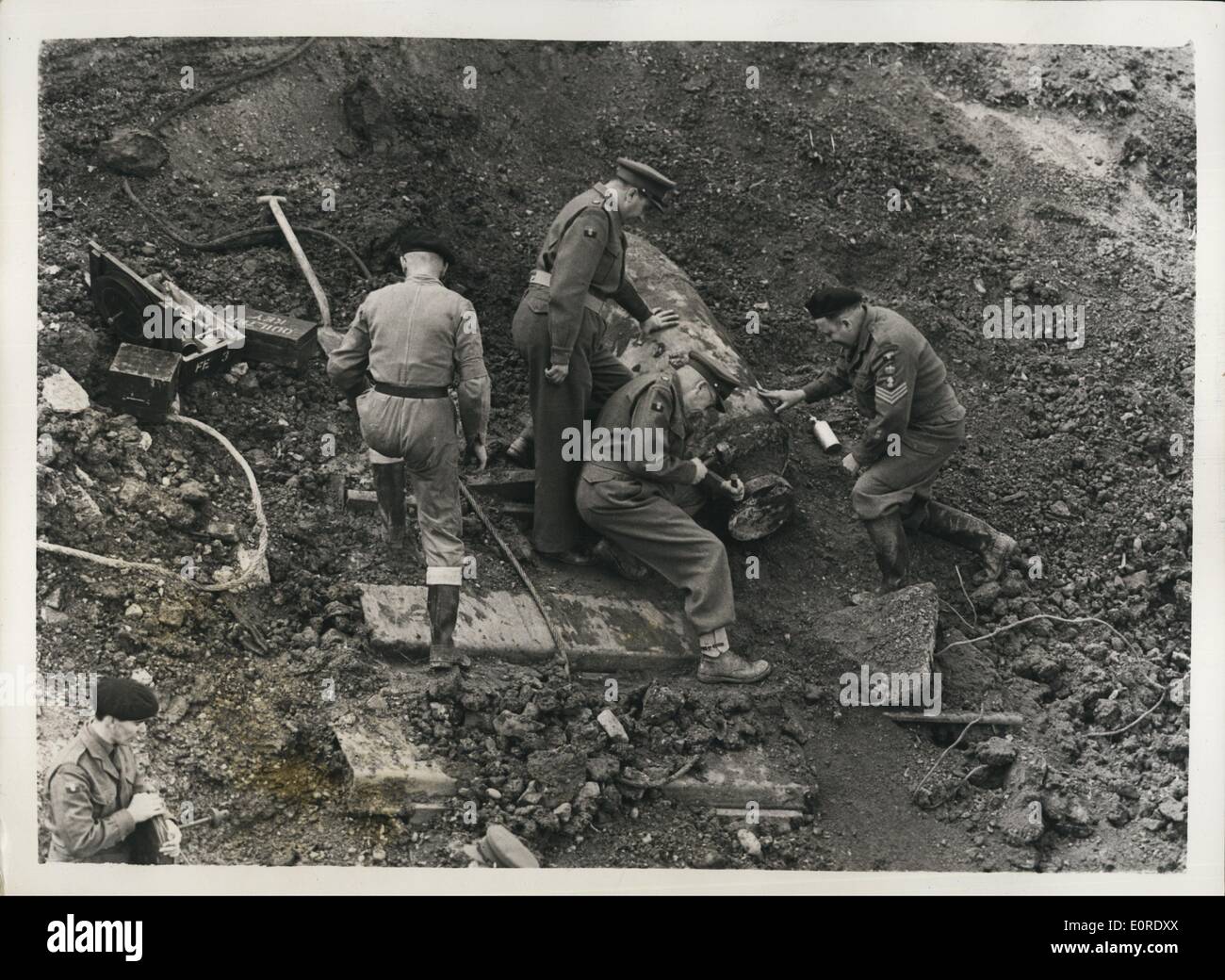 Unexploded bomb historic hi-res stock photography and images - Alamy
