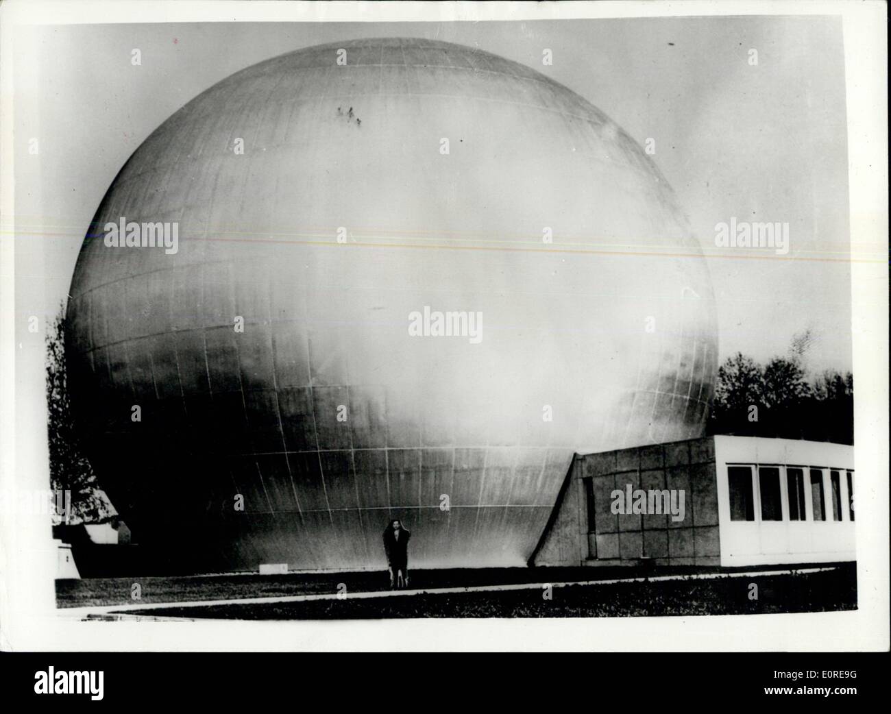 Feb. 14, 1959 - France Has World's Largest Electronic Microscope: What ...