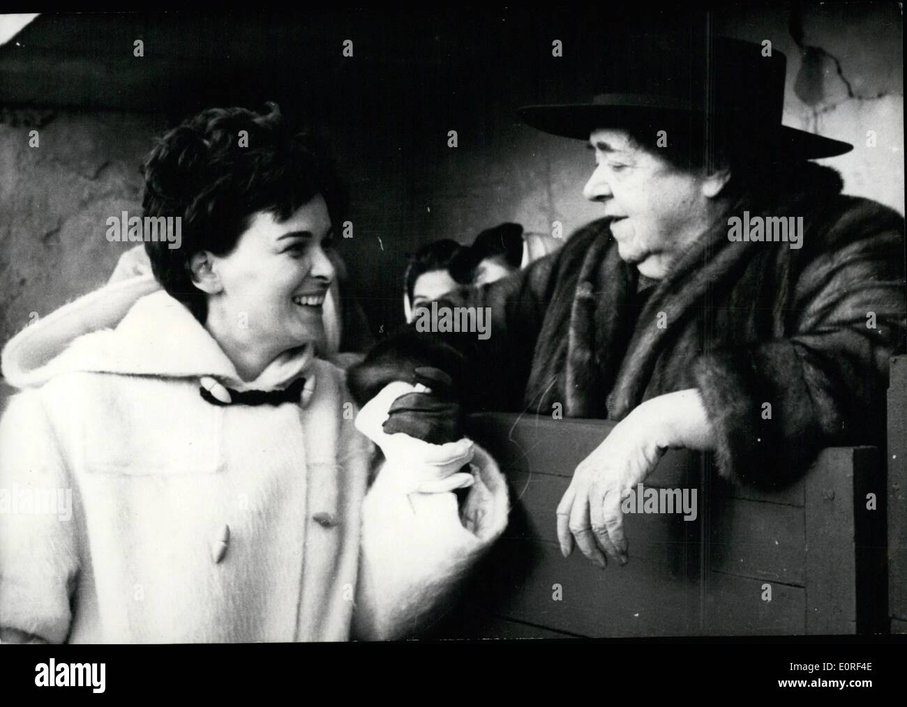 May 05, 1959 - Elsa Maxwell sees famous Bull fighter; On a visit to ...