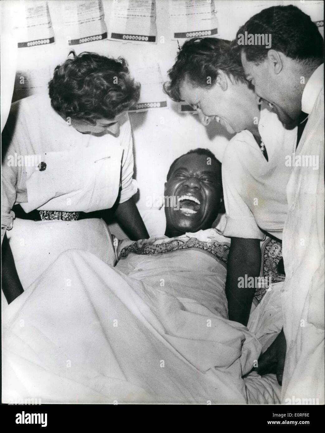 Louis armstrong trumpet hi-res stock photography and images - Alamy