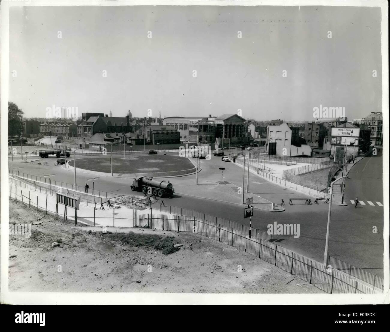May 05, 1959 - New Elephant Roundabout nears Completion: Work nears ...