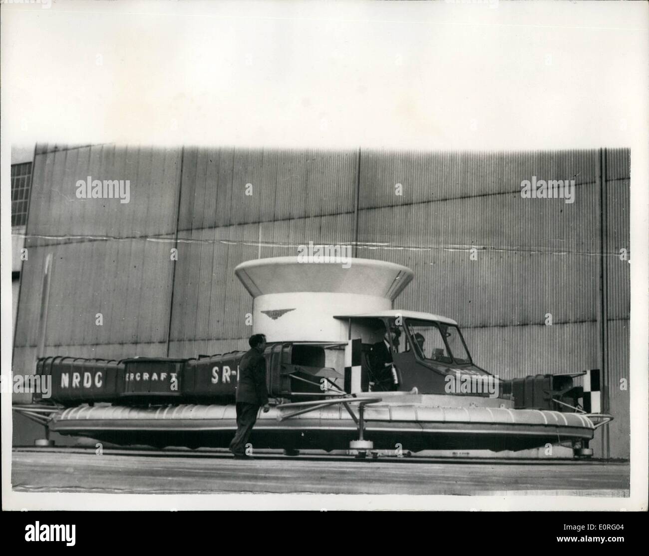 Jun. 06, 1959 - Britain's flying saucer makes first public flight ...