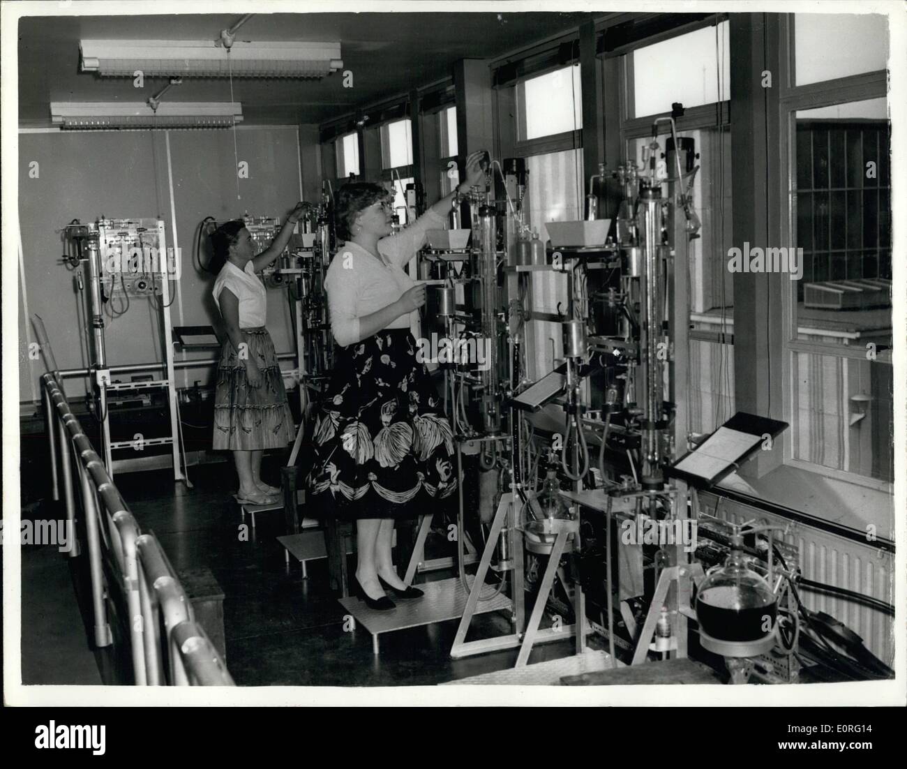 History of scientific research hi-res stock photography and images - Alamy