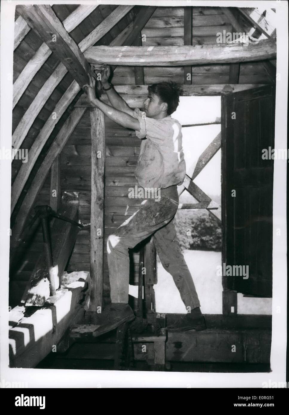 Aug. 08, 1959 - Ancient Sussex Windmill is being dismantled to be re ...