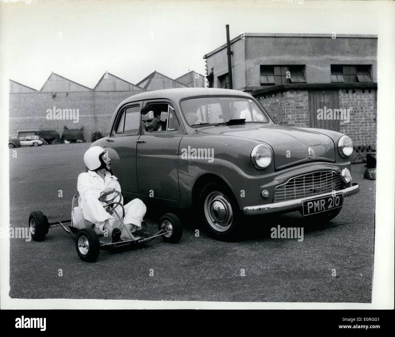 Roller skate historical hi-res stock photography and images - Alamy