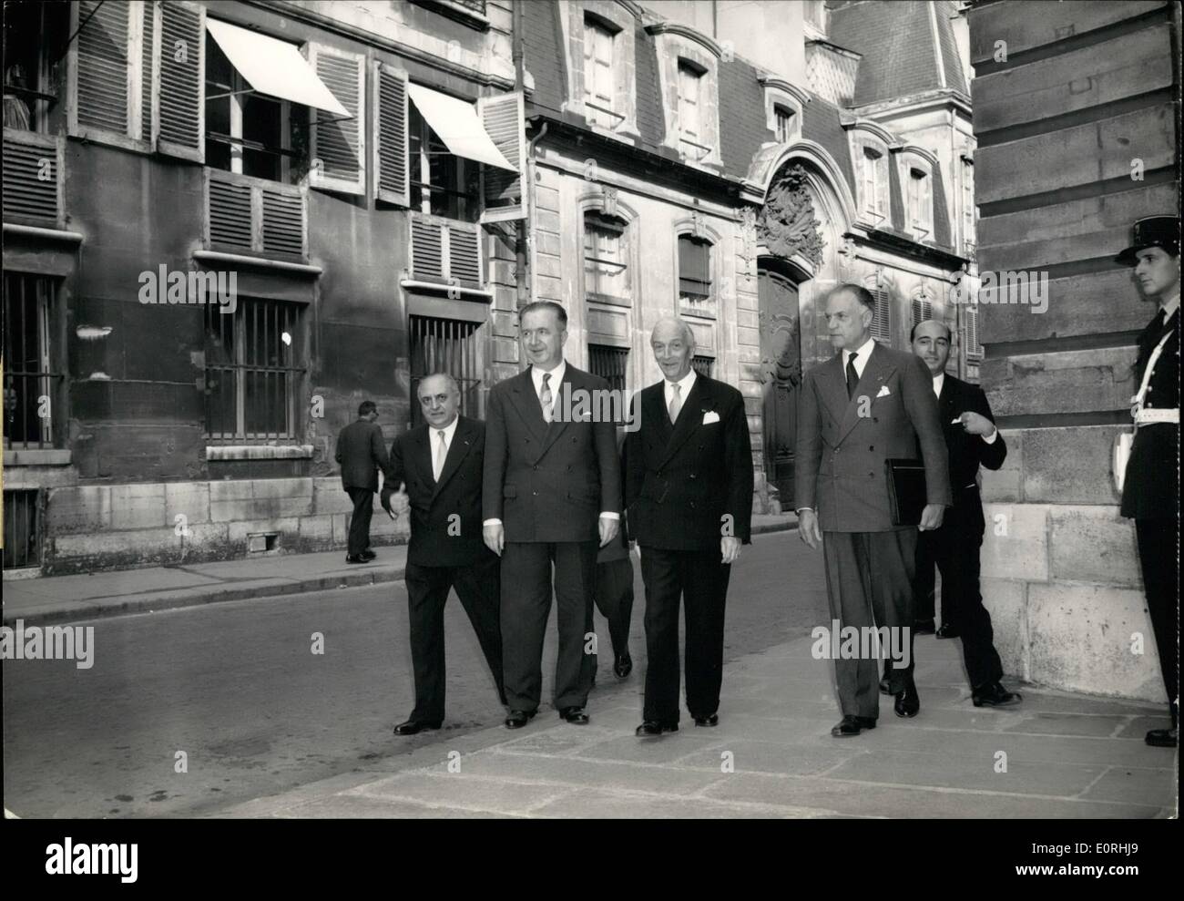 Italian embassy paris hi-res stock photography and images - Alamy