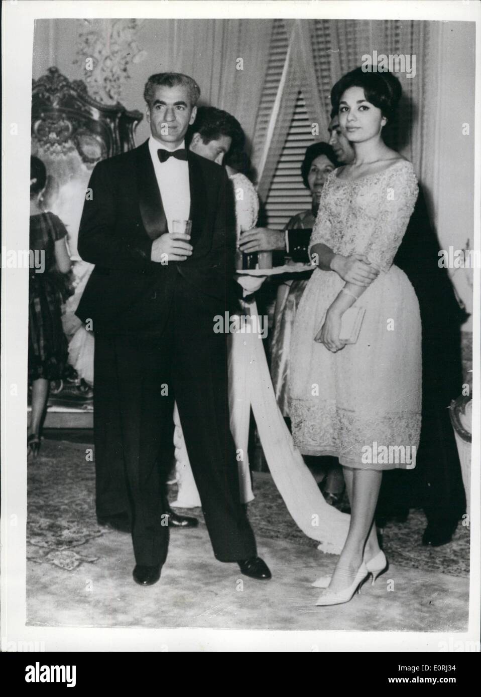 Shah persia to wed on dec 21 hi-res stock photography and images - Alamy