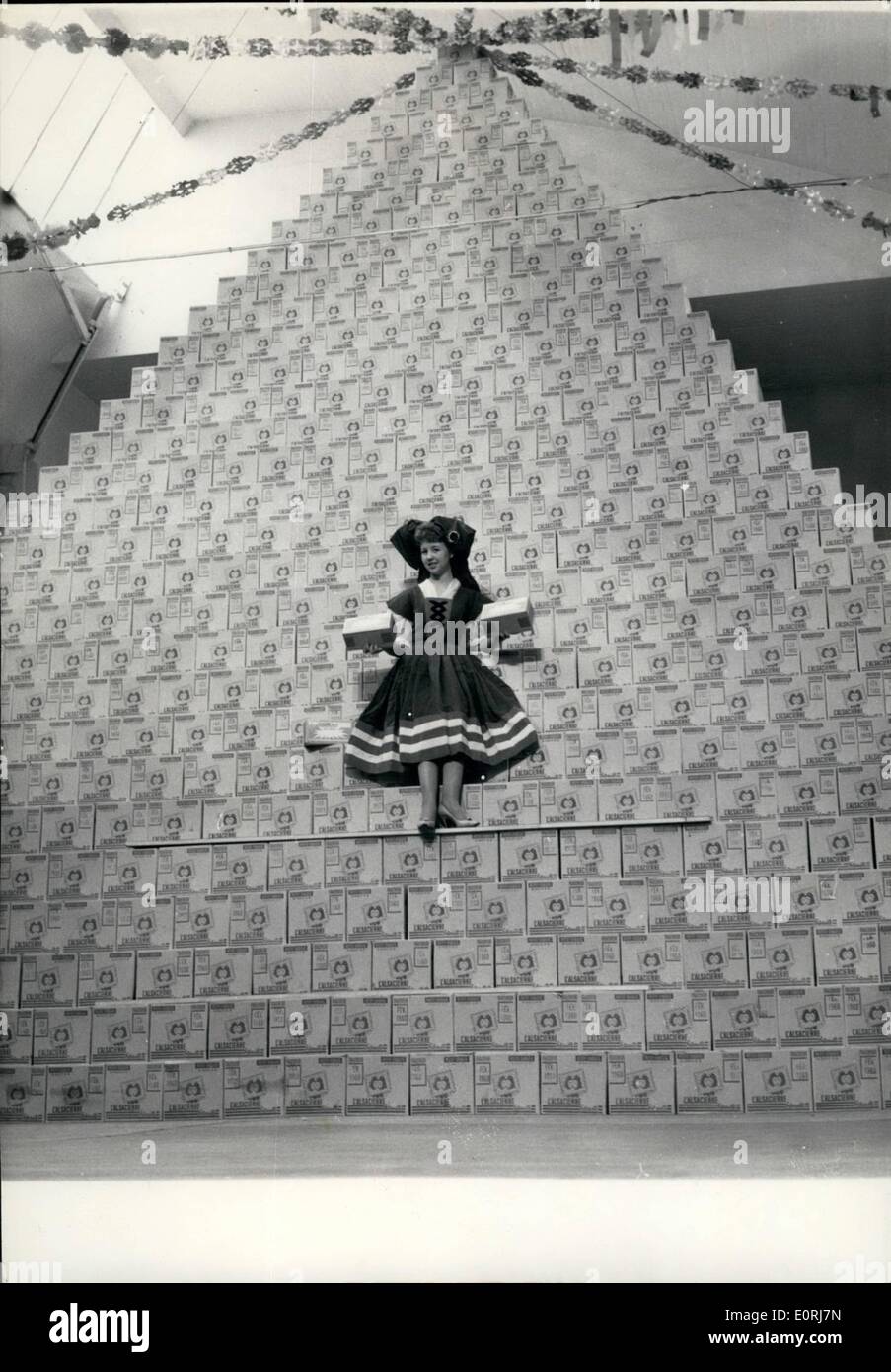 Ten ton biscuit pyramid for charity gifts hi-res stock photography and ...