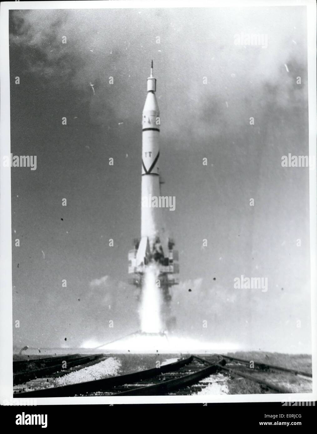 Nov. 16, 1959 - 16-11-59 First pictures of Soviet Rocket launching. Up ...