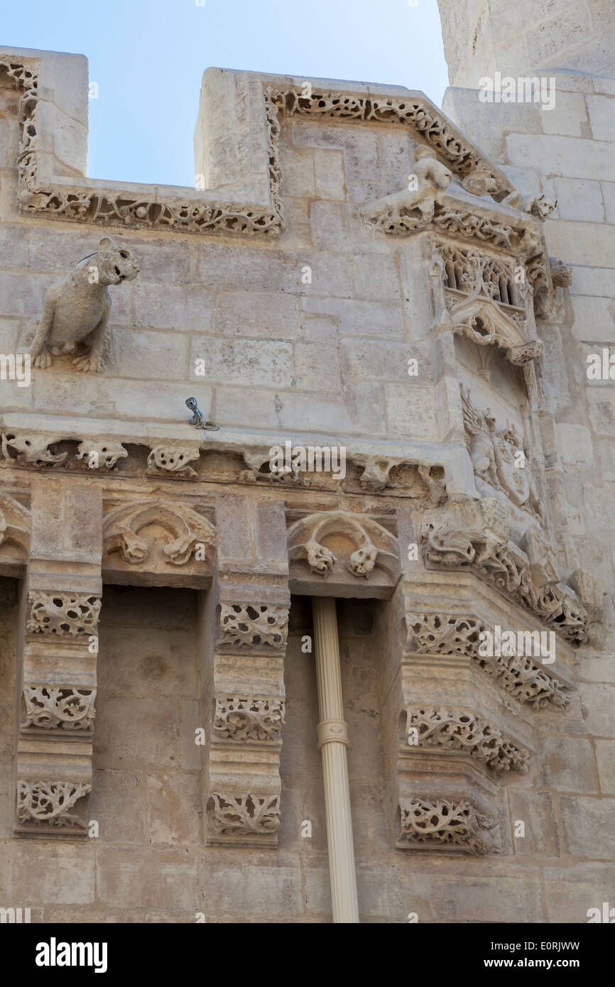Detailed stone carvings hi-res stock photography and images - Alamy
