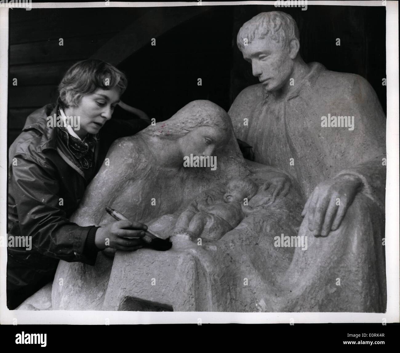 Christmas crib life size hi-res stock photography and images - Alamy