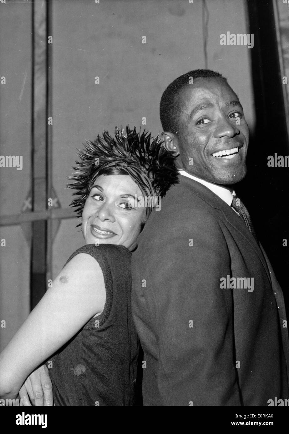 1959 paris hi-res stock photography and images - Alamy