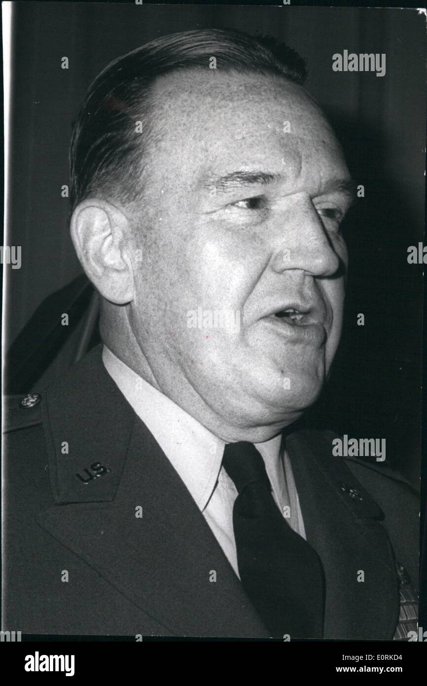 Dec. 16, 1959 - The new American city commander of Ber. Photo shows the ...