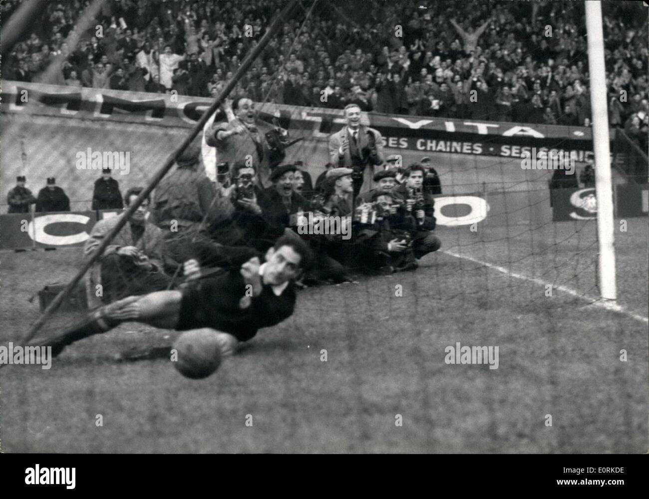 Back left back hi-res stock photography and images - Alamy