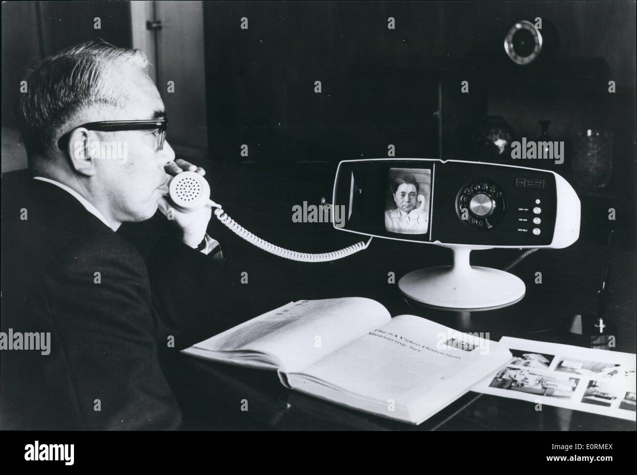 The Toshiba company's new videophone, the Model 500 View Phone, being ...