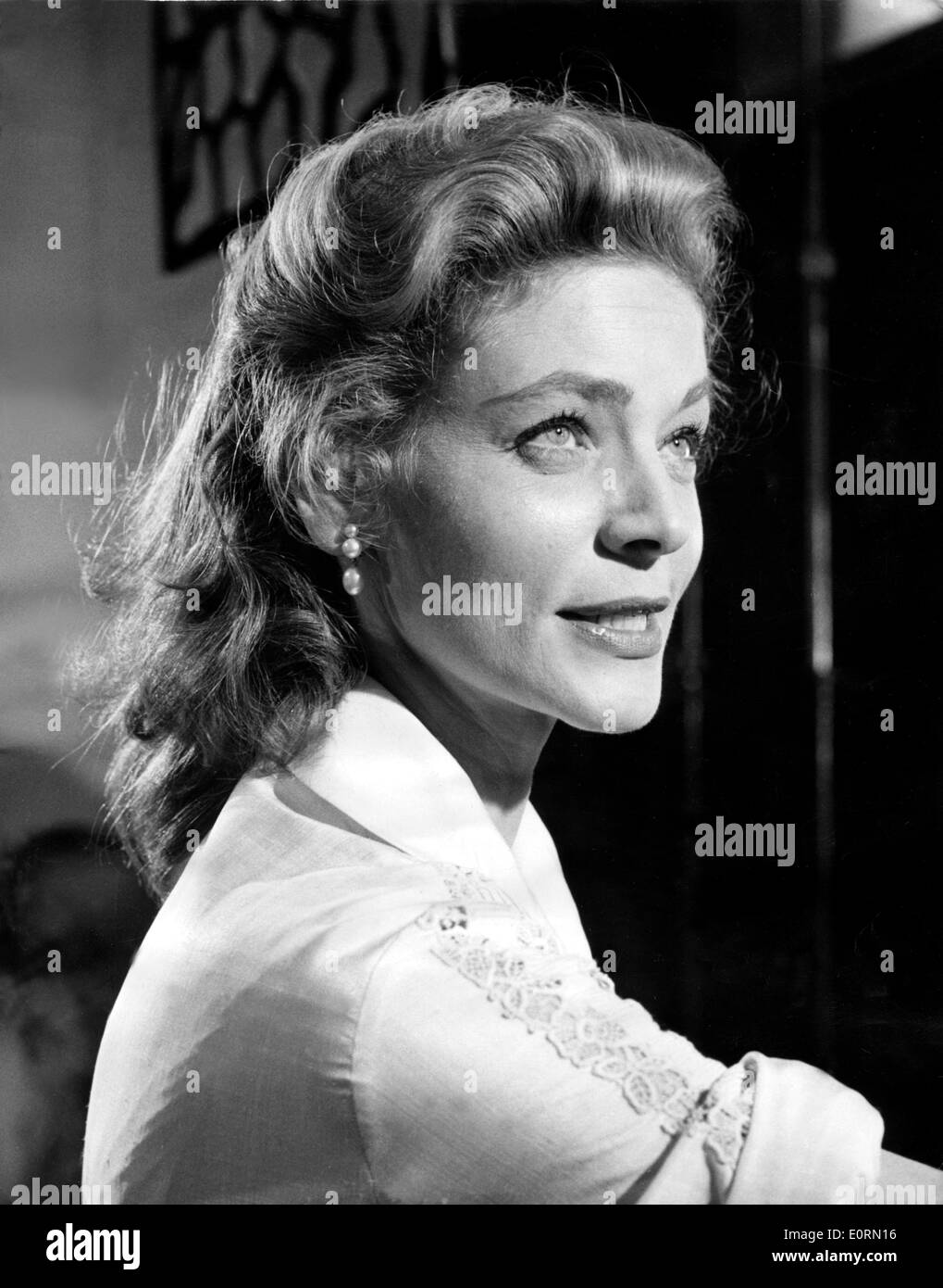 Actress lauren bacall hi-res stock photography and images - Alamy