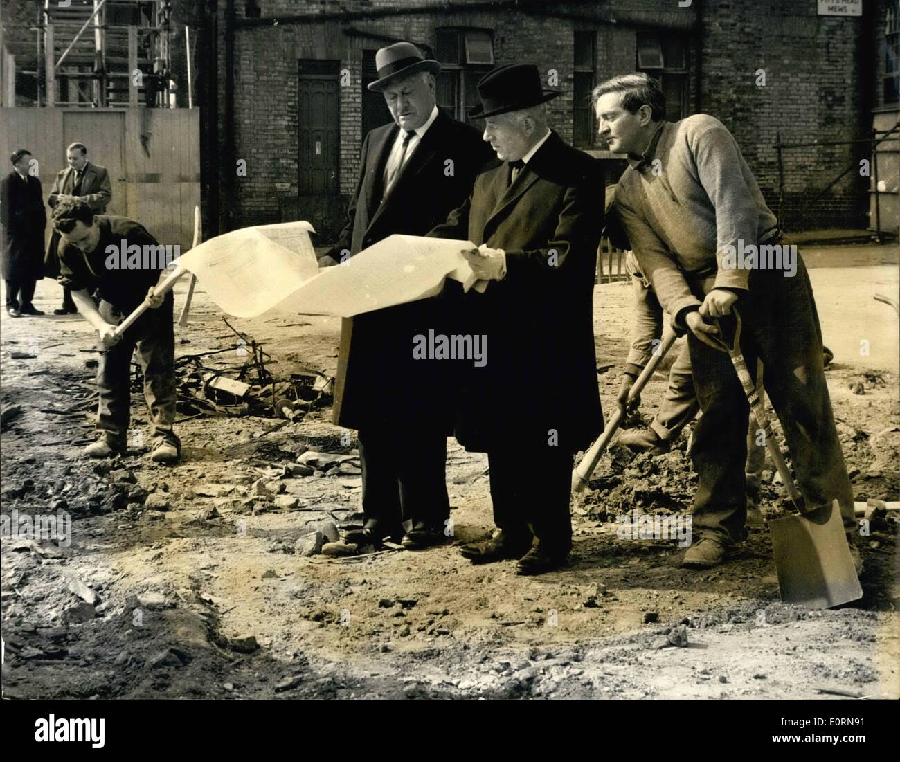 Charles clore hi-res stock photography and images - Alamy