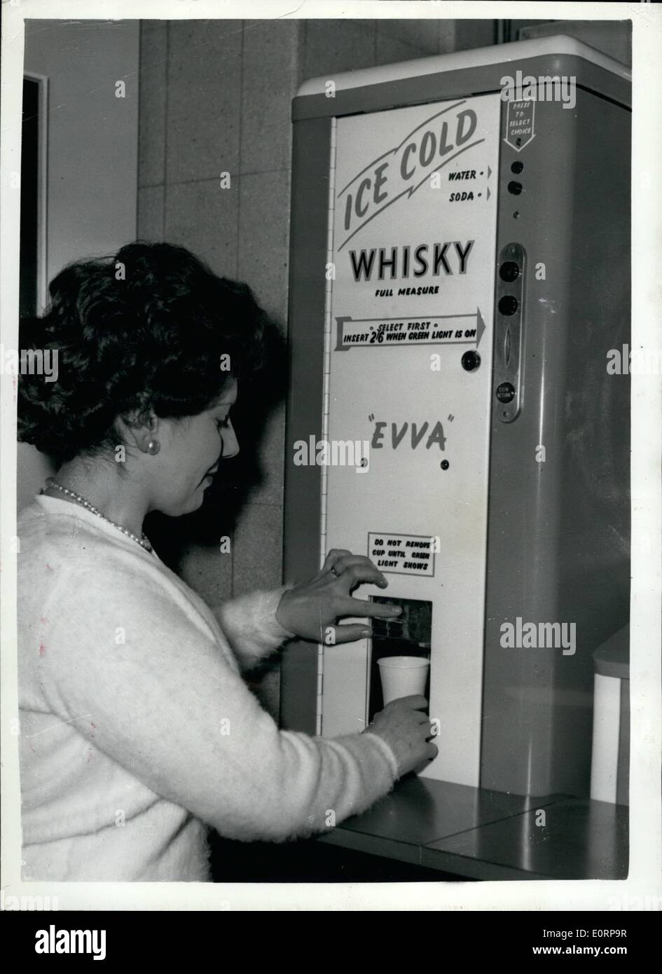 Automatic vending exhibition hi-res stock photography and images - Alamy