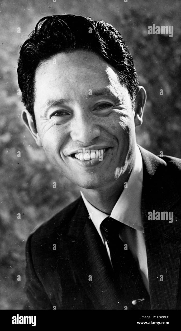 Leo esaki hi-res stock photography and images - Alamy