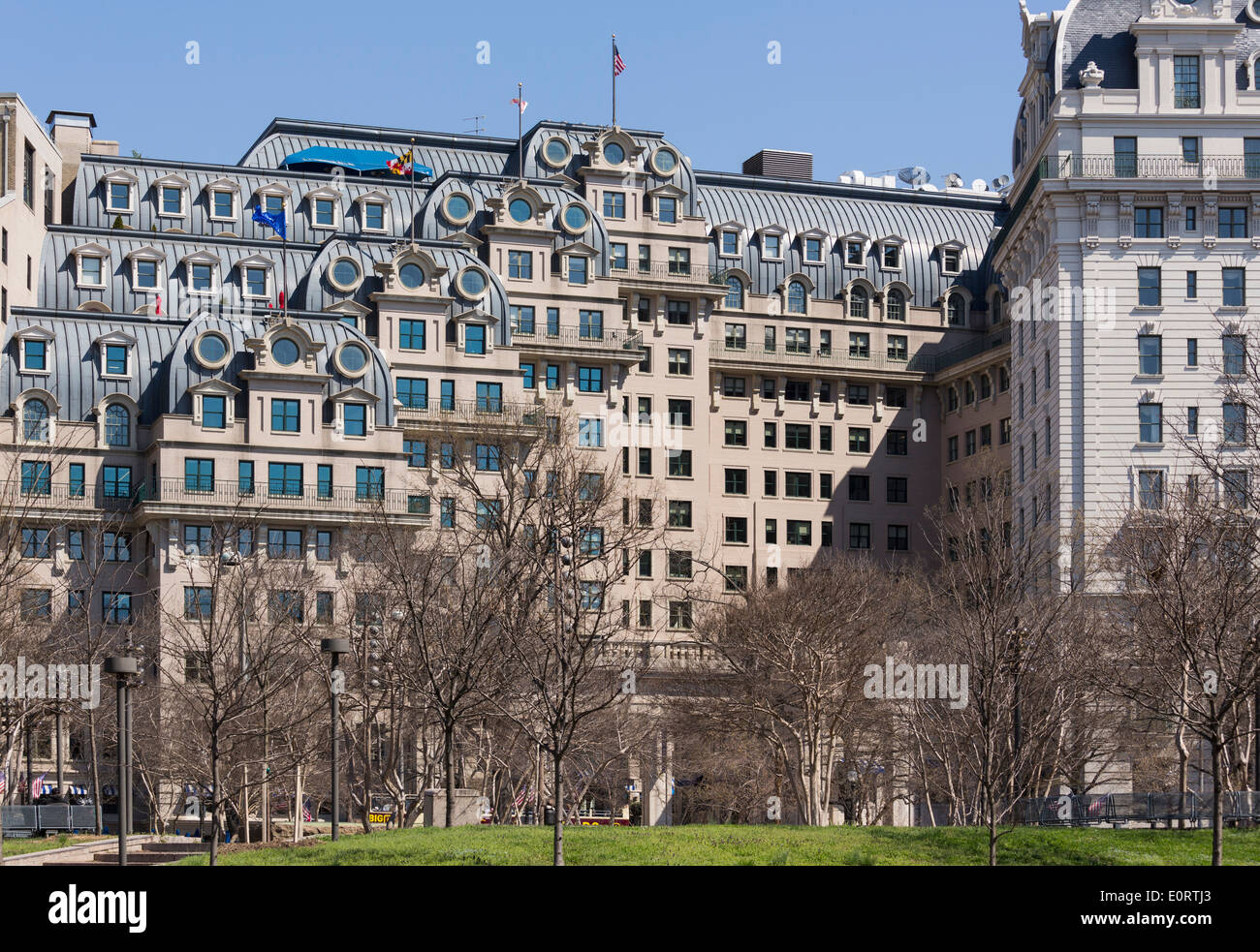 Willard Hotel on Pennsylvania Avenue in Washington DC, USA Stock Photo ...