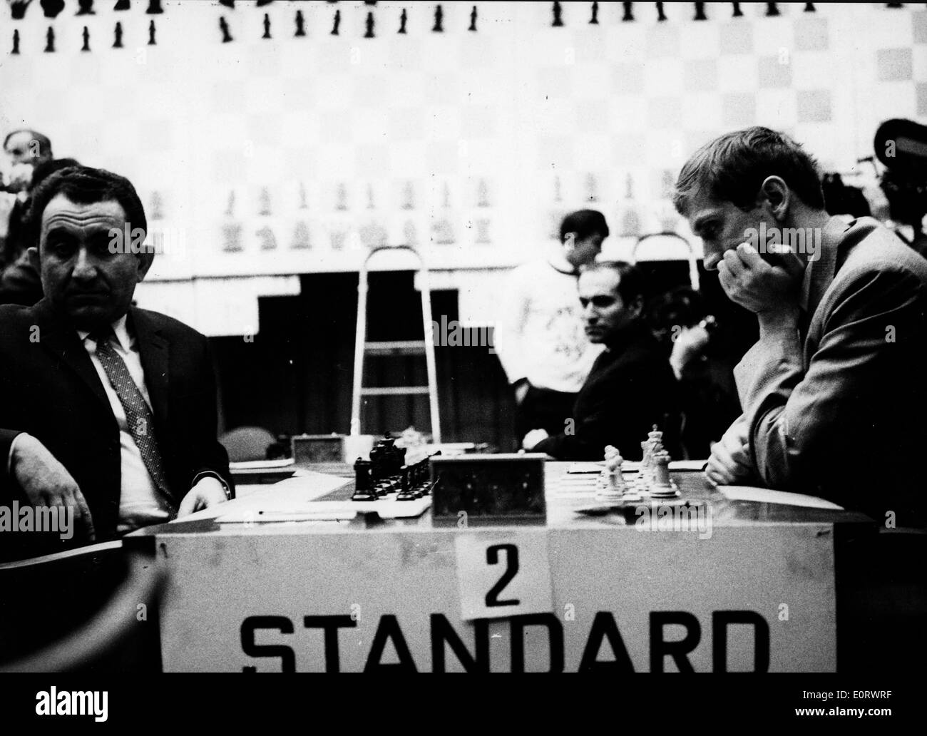 Match watching people in Black and White Stock Photos & Images - Alamy