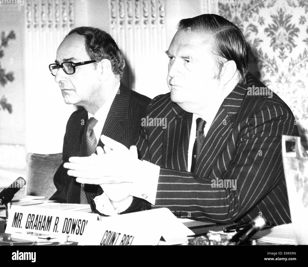 Work colleagues colleague Black and White Stock Photos & Images - Alamy