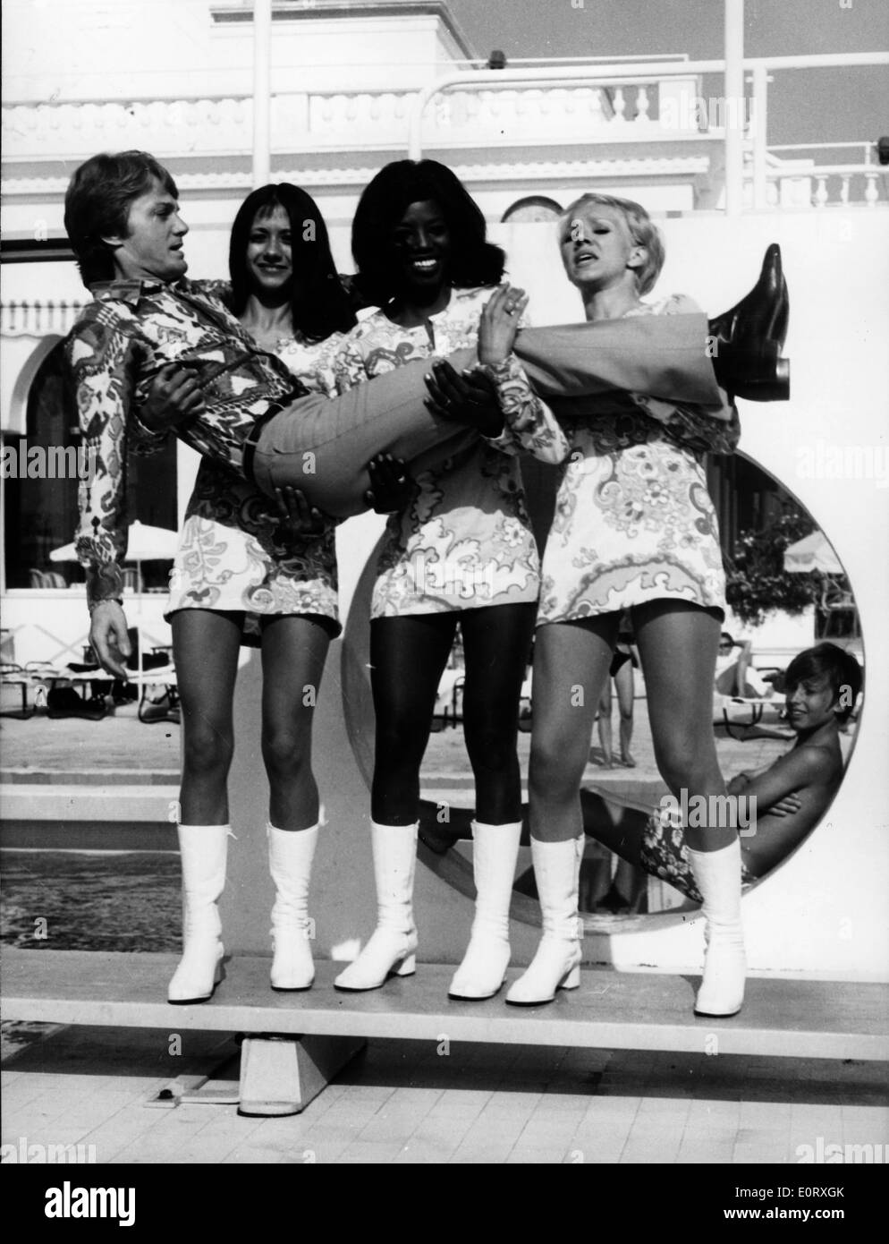 Back up dancer Black and White Stock Photos & Images - Alamy