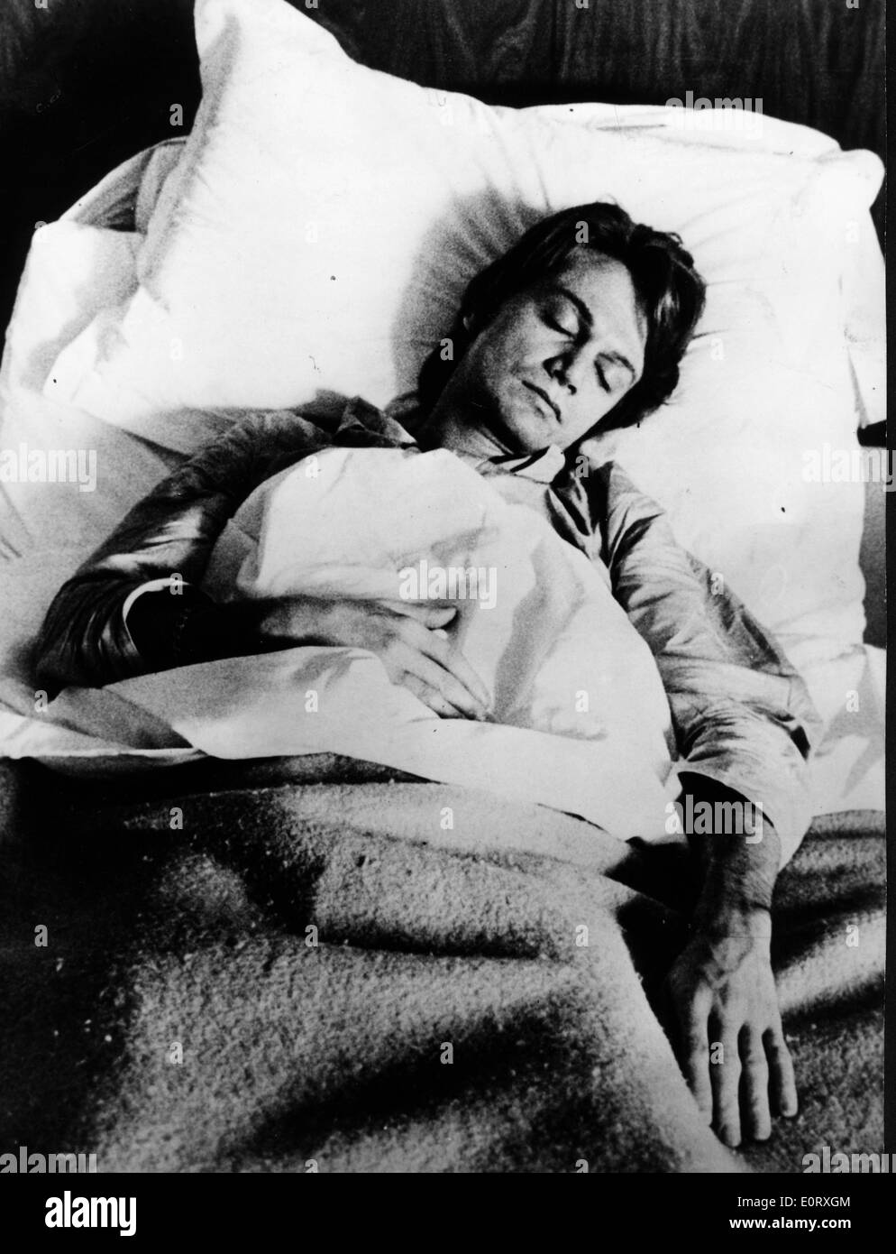 French dancer and singer hi-res stock photography and images - Alamy