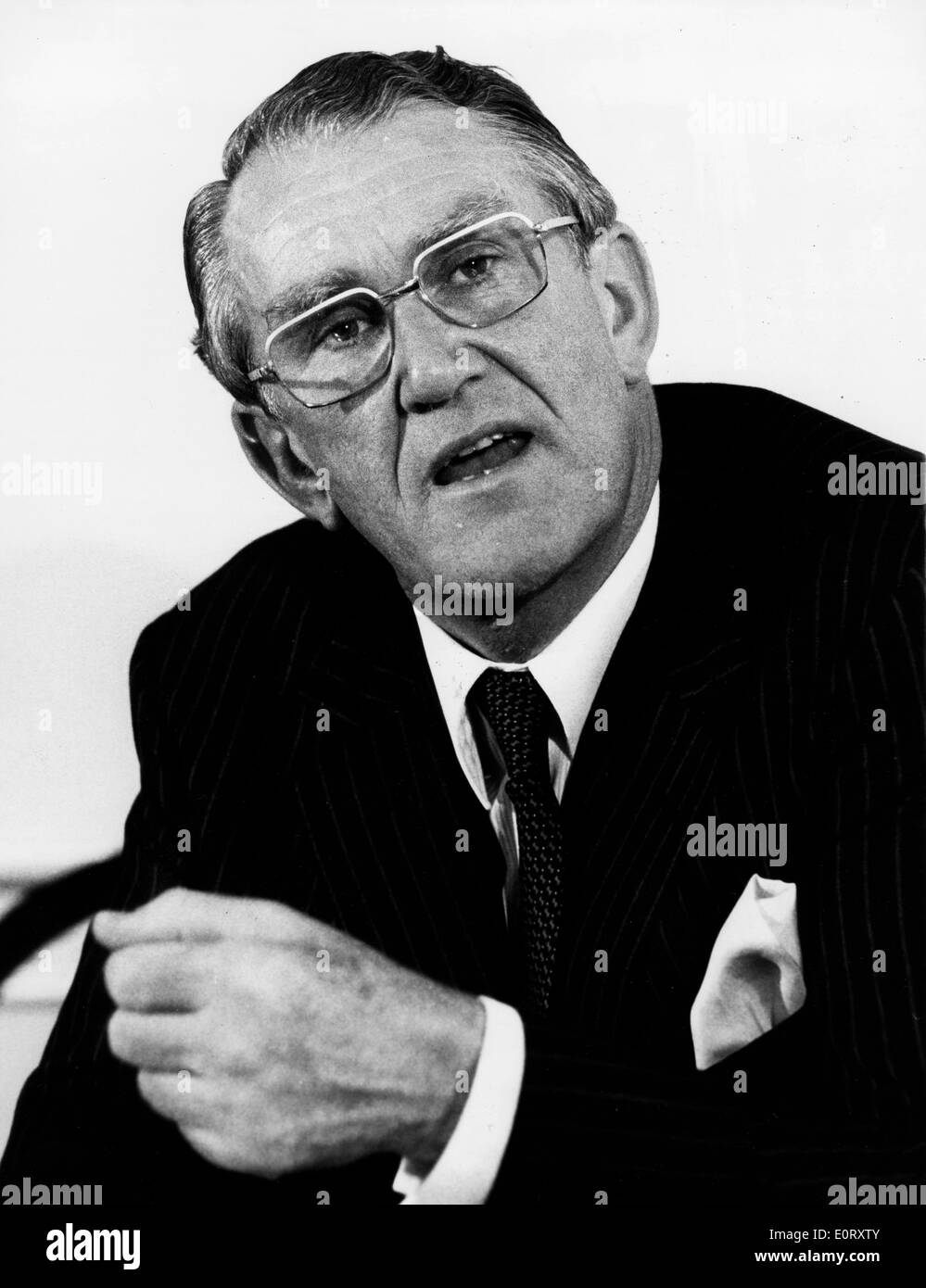 Prime Minister Malcolm Fraser speaks at Blair House Stock Photo - Alamy