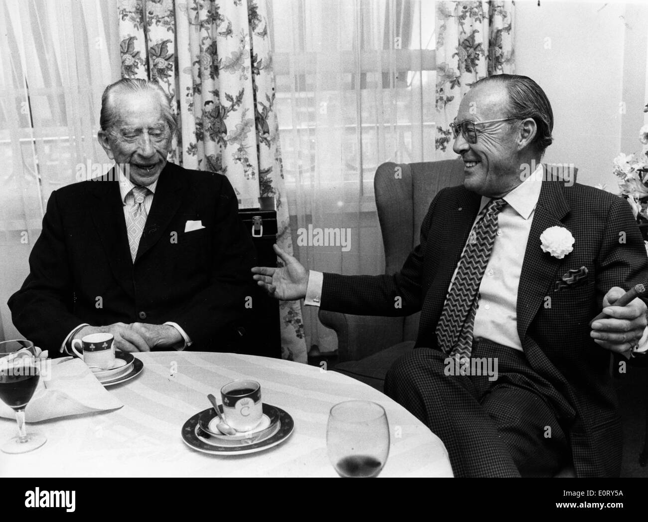 Getty oil company hi-res stock photography and images - Alamy