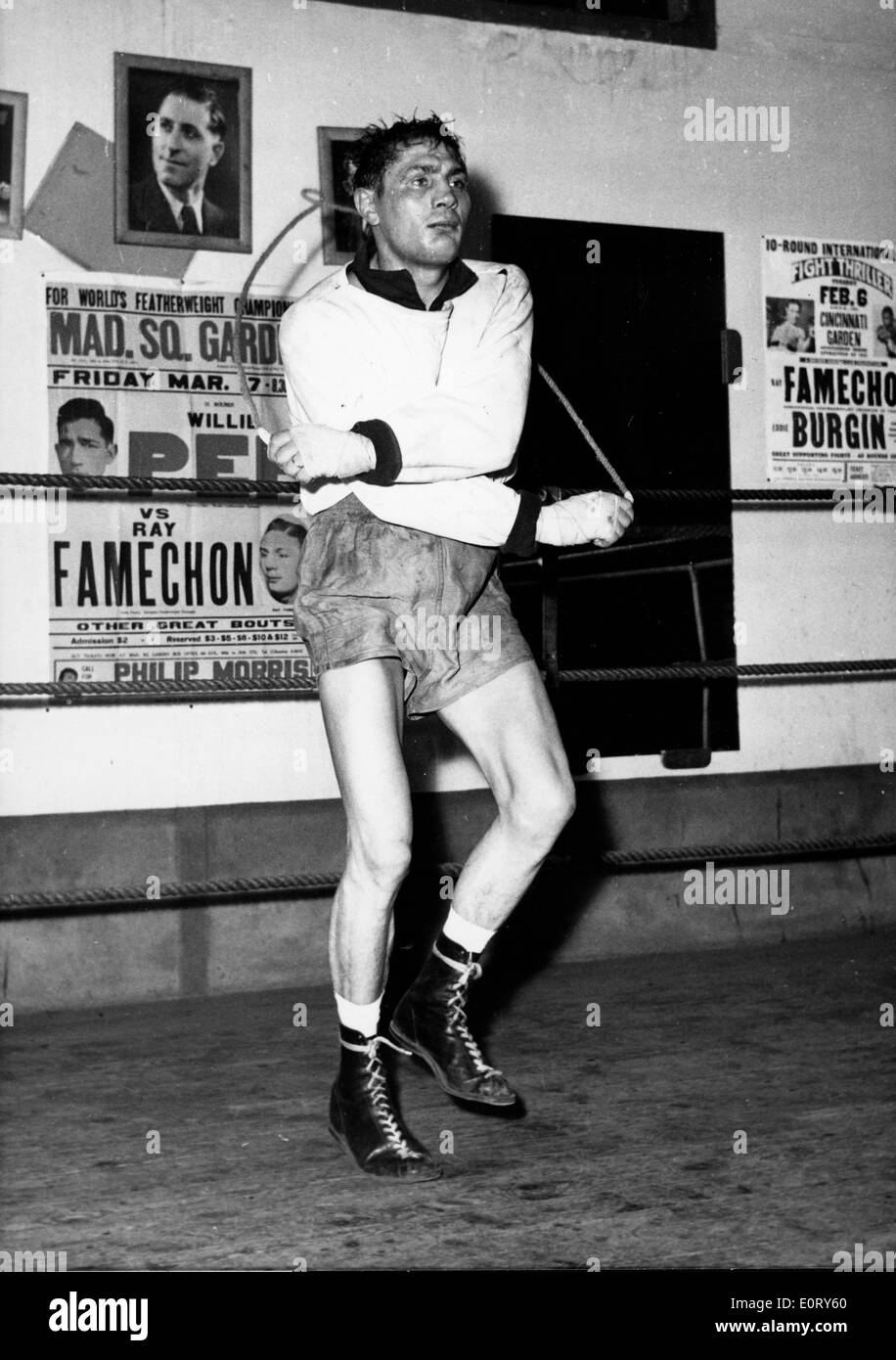 Boxer Ray Famechon trains at the gym Stock Photo - Alamy