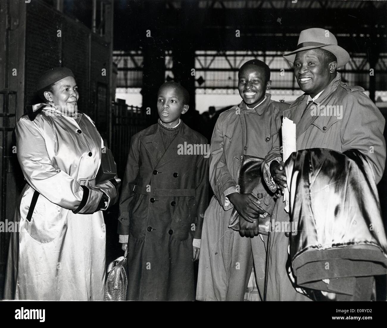 TSEKEDI KHAMA, regent of the Bamangwato, right Stock Photo - Alamy
