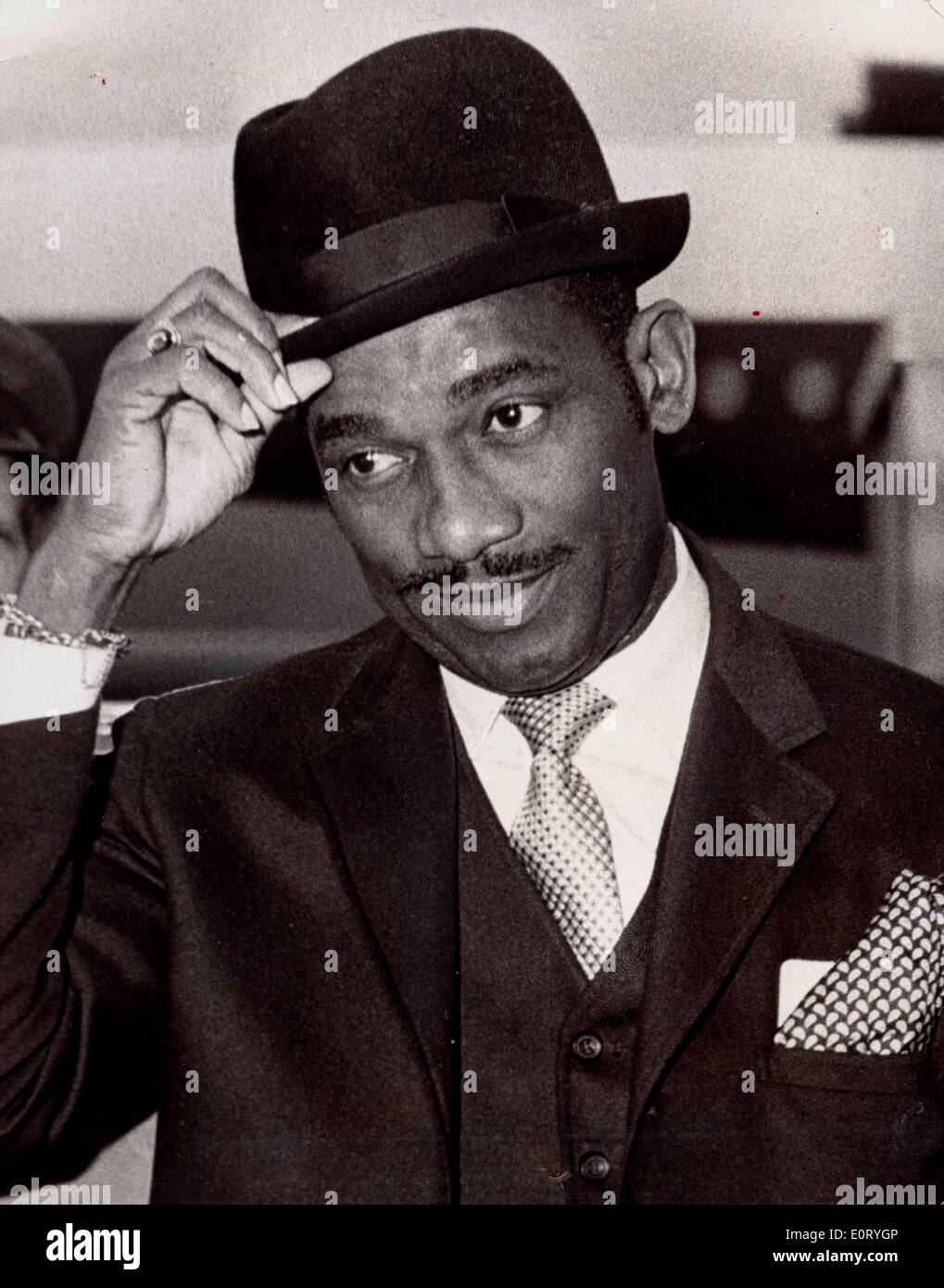 Gairy hi-res stock photography and images - Alamy