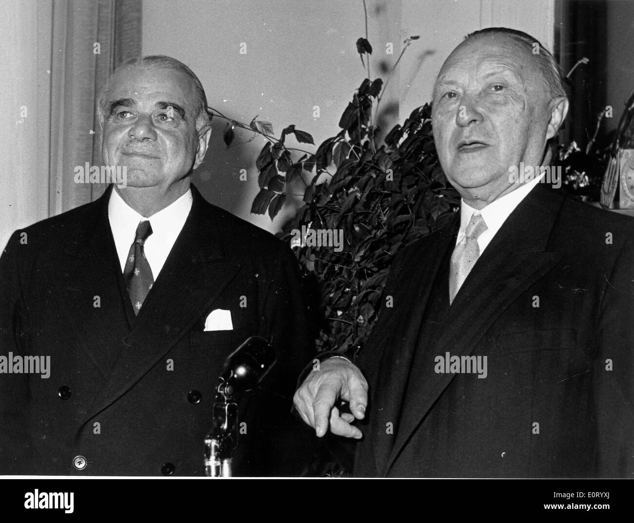 Lord ismay hi-res stock photography and images - Alamy